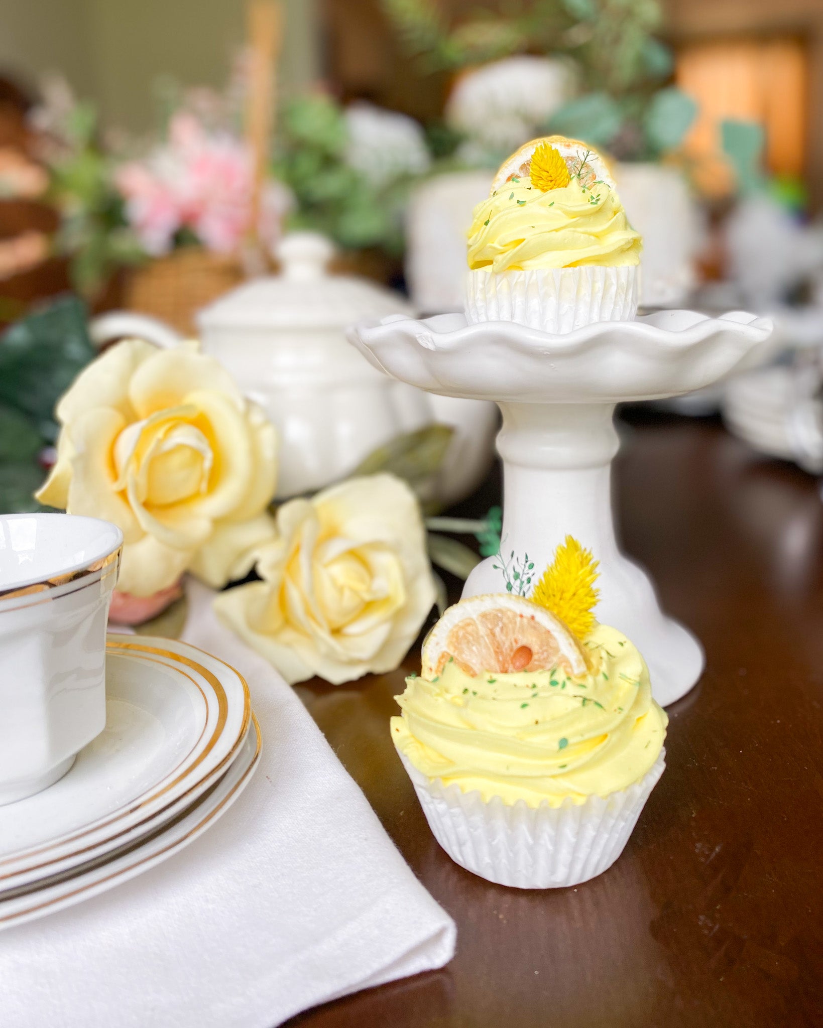 A Feast for the Eyes: How Fake Cupcakes Solve Decorating Dilemmas ...